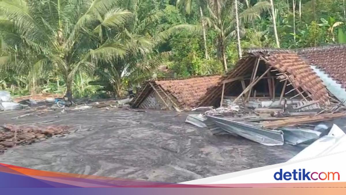 Banjir Lahar Semeru Tenggelamkan 15 Rumah Warga di Lumajang