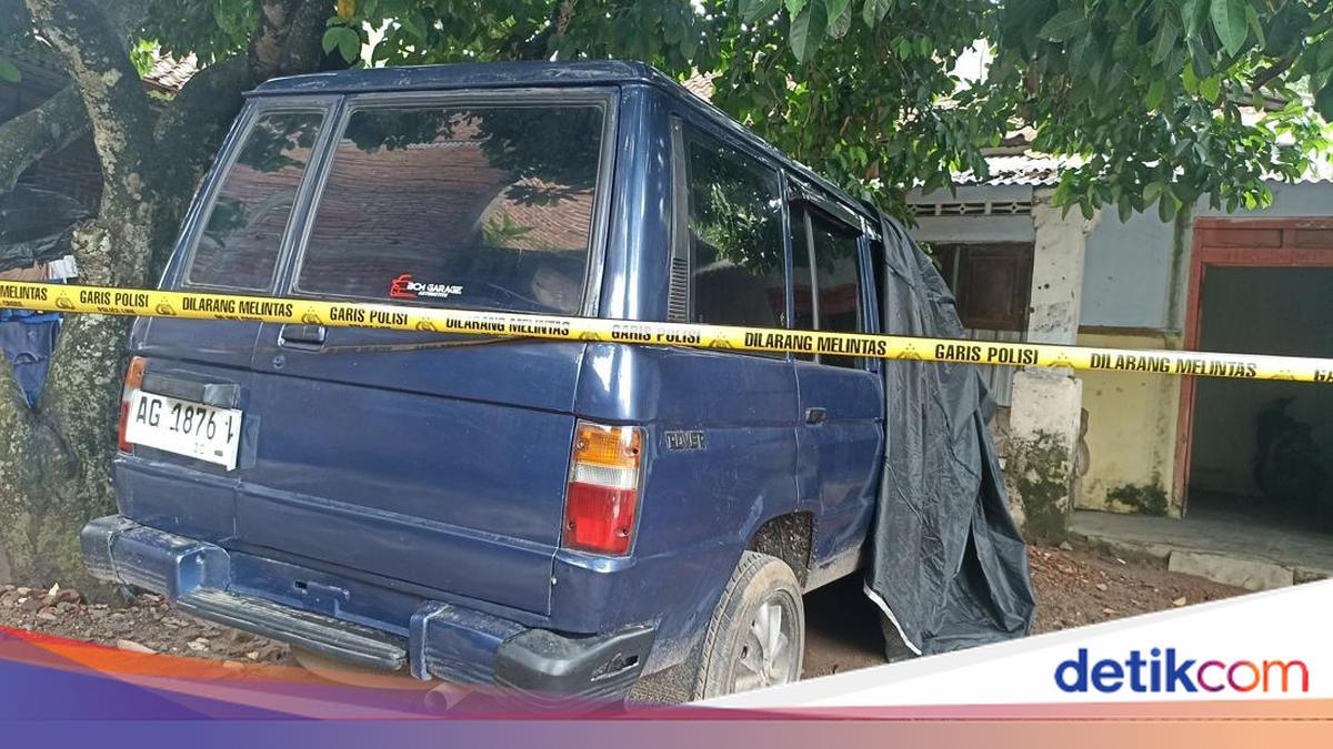 Pria Blitar Ditemukan Tewas Usai Sebulan Tidur di Dalam Mobil