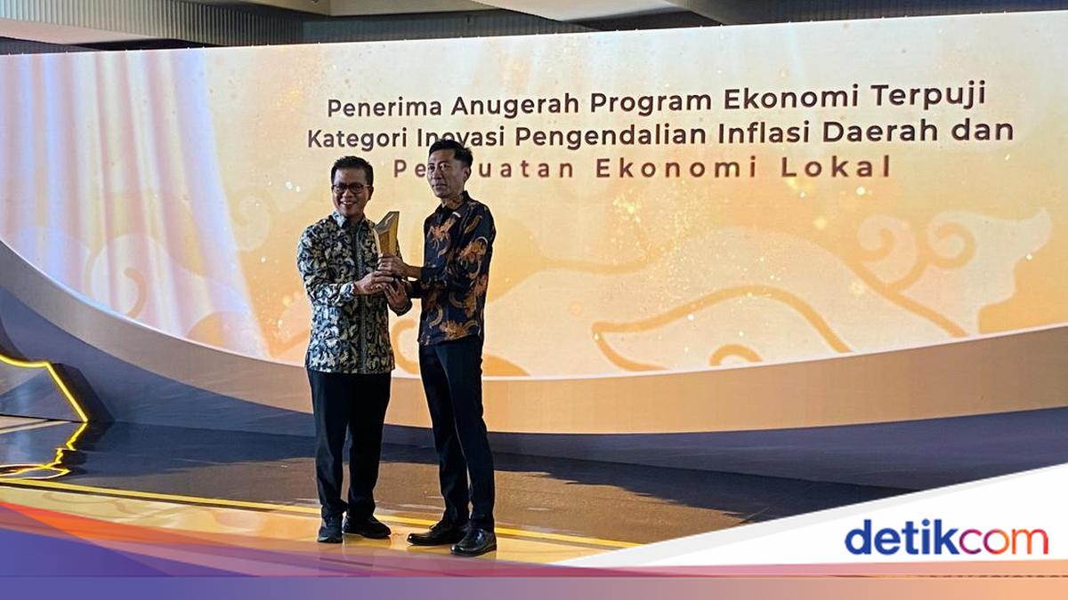 Program Ki Pinter Bedas Antar Pemkab Bandung Raih detikJabar Awards 2025