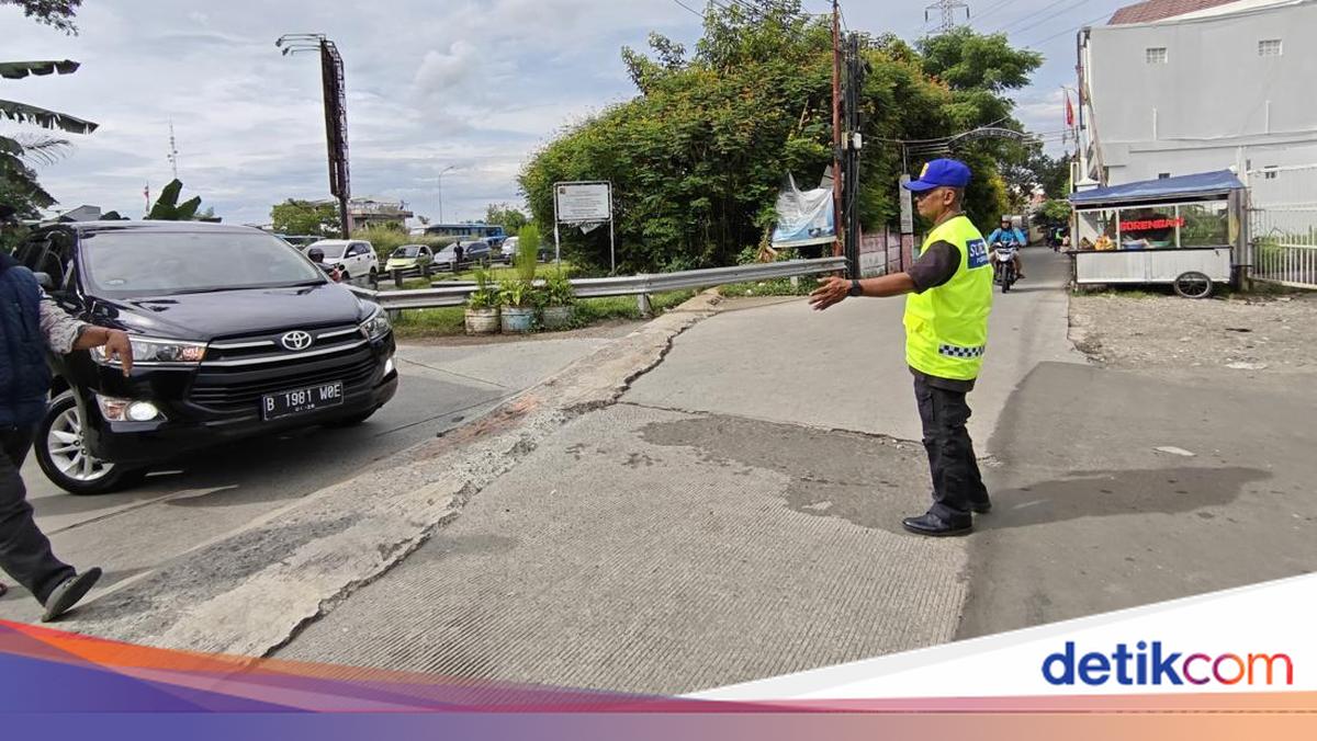 Ketika Linmas Menjelma Jadi Supeltas di Jalur Puncak