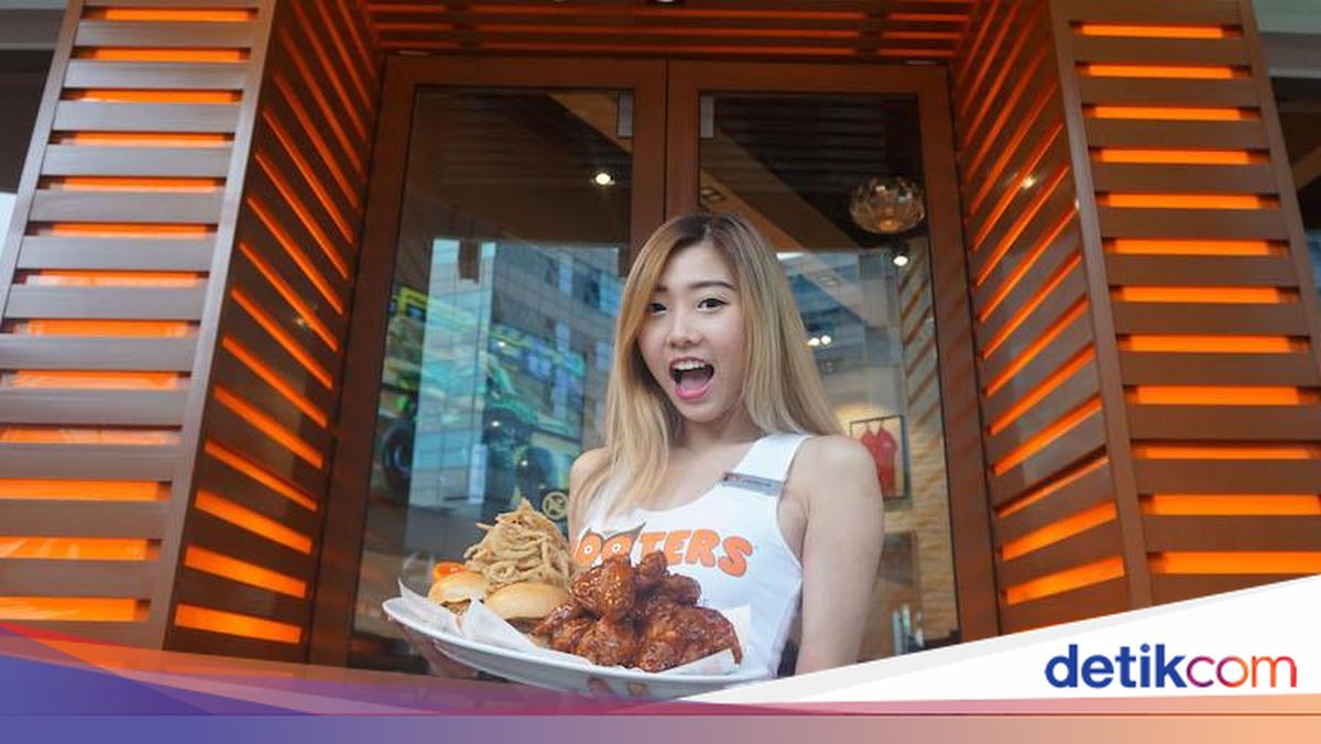 Sepi Pengunjung! Resto 'Hooters' dengan Pelayan Wanita Seksi Ini Tutup