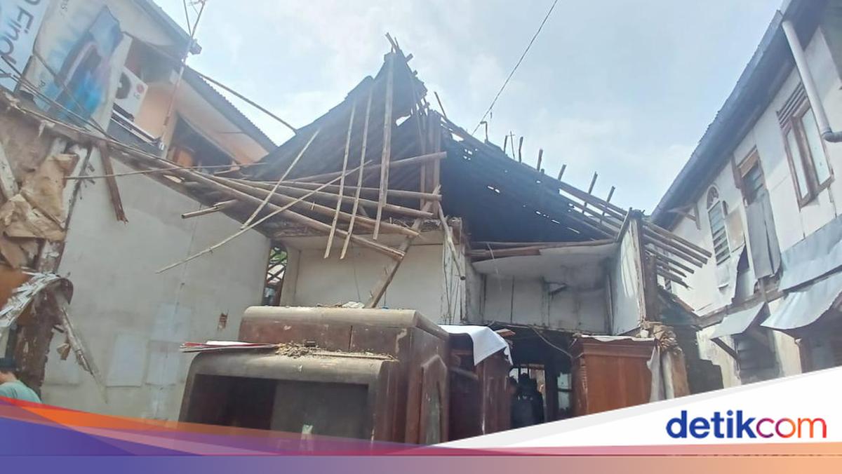 Rumah 1 Abad Milik Diding Boneng Roboh, Berapa Usia Bangunan Bisa Bertahan?