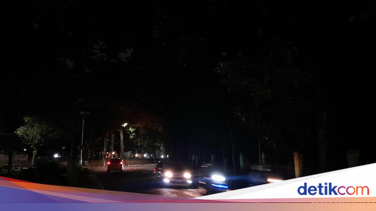 Gelap Gulita di Malam Hari, Jalan Tamansari Picu Rasa Waswas