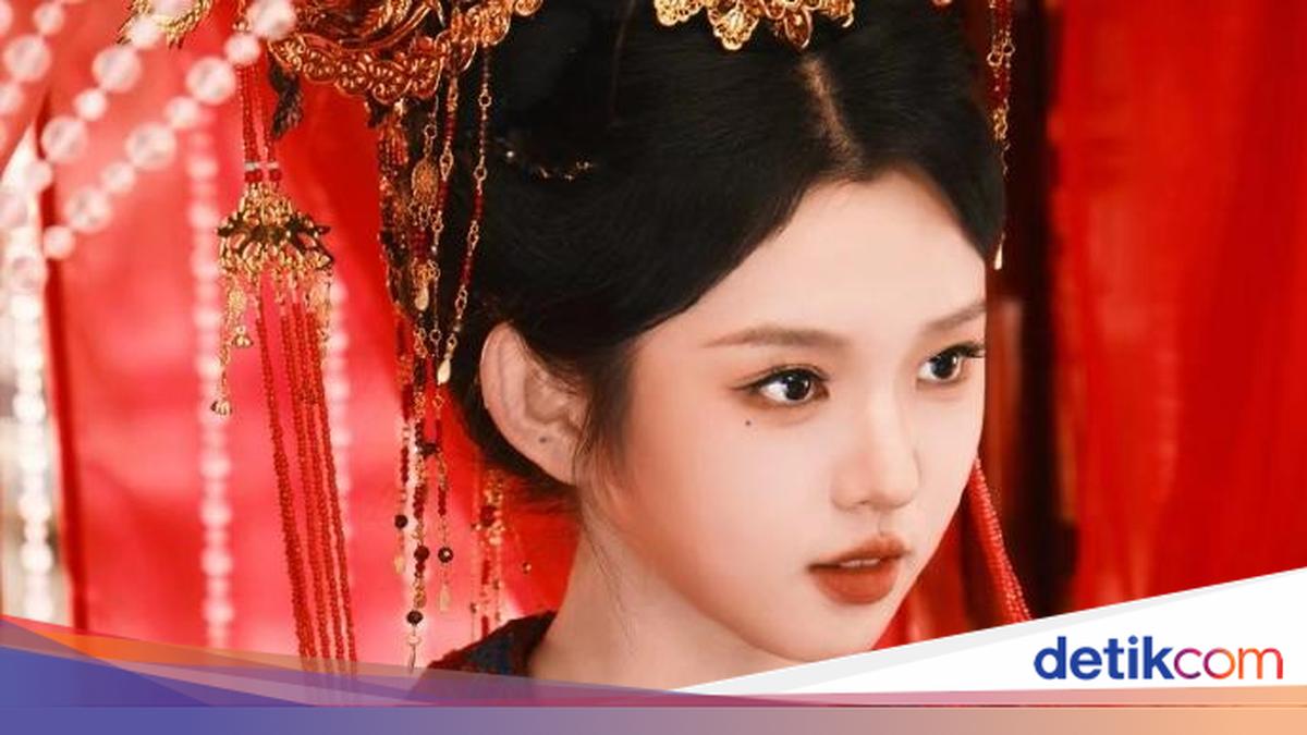 Pesona Li Keyi, Aktris yang Dijuluki Ratu Drama Pendek China, Pecahkan ...