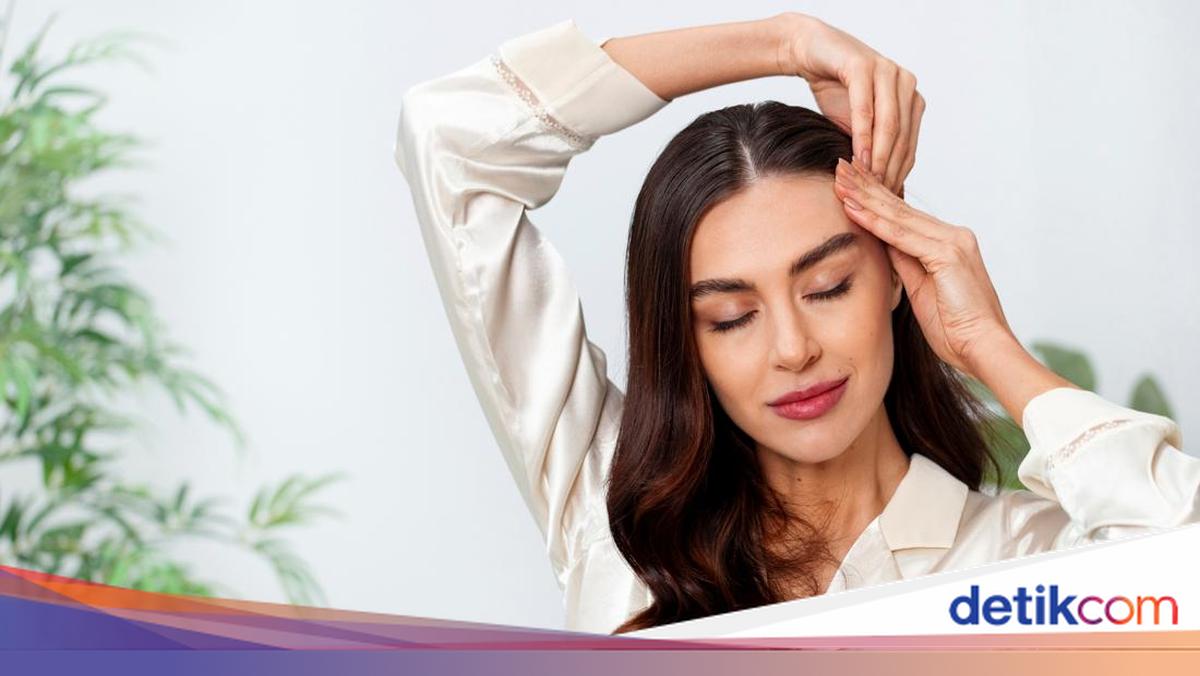10 Tips agar Rambut Cepat Panjang dan Lebat, Bisa Pakai Produk Alami!