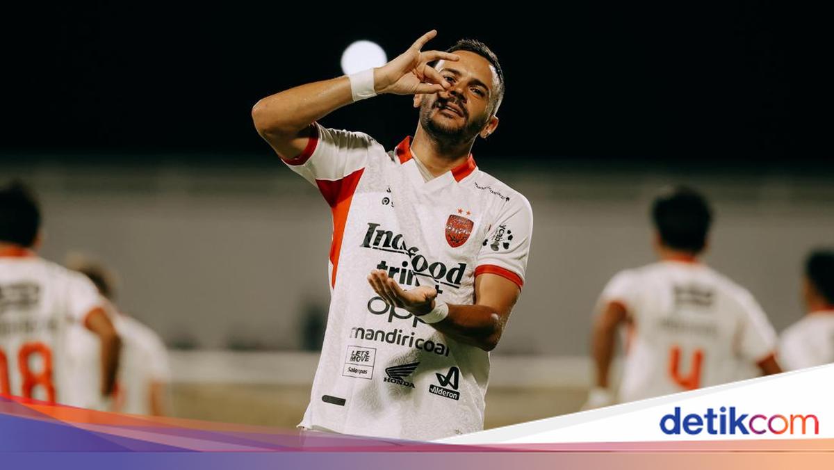 Mirza Mustafic Cetak Gol 30 Detik, Rekor Tercepat Super League 2025/2026