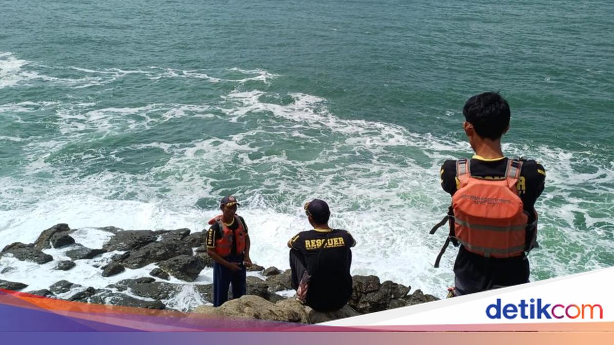 2 Pemancing Hilang di Tebing Gredan Pantai Selatan Gunungkidul