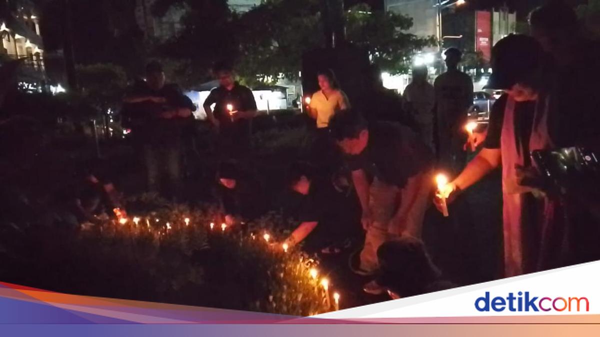 Aksi Seribu Lilin untuk Keadilan Mahasiswi Unima Tewas Diduga Dilecehkan Dosen