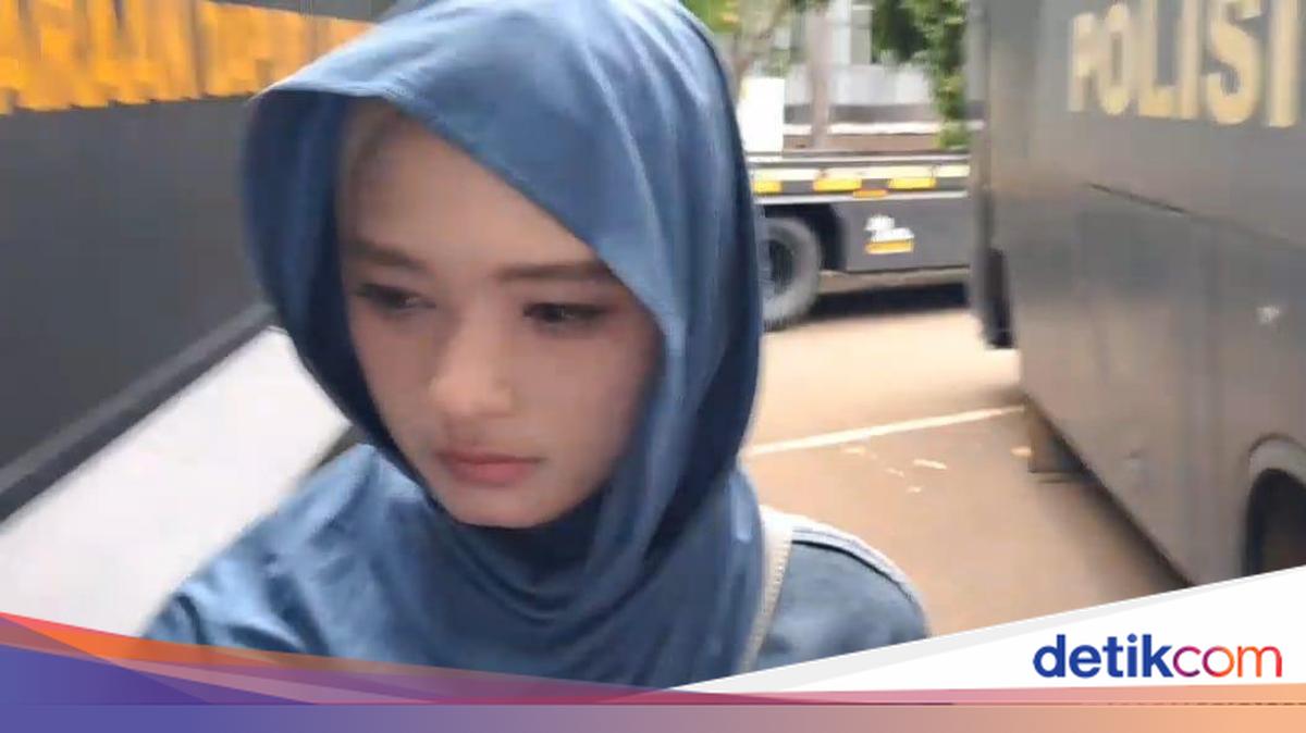 Inara Rusli Ingin Damai di Kasus Dugaan Zina Meski Ditolak Wardatina Mawa