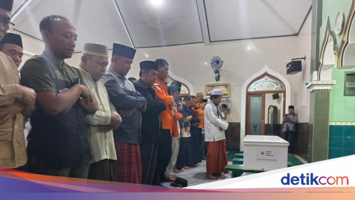 Jenazah Syafiq Ali Tiba Magelang, Langsung Disalatkan di Masjid Perum ...