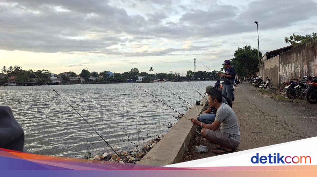 Setu Cilodong Spot Favorit Pemancing di Depok