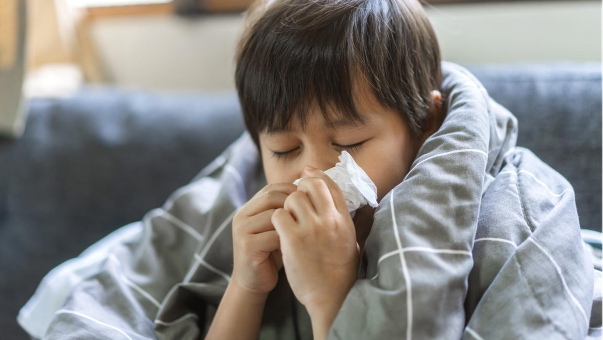Flu, Batuk, Pilek Anak: Kenali Perbedaannya dan Cara Tepat Meredakannya