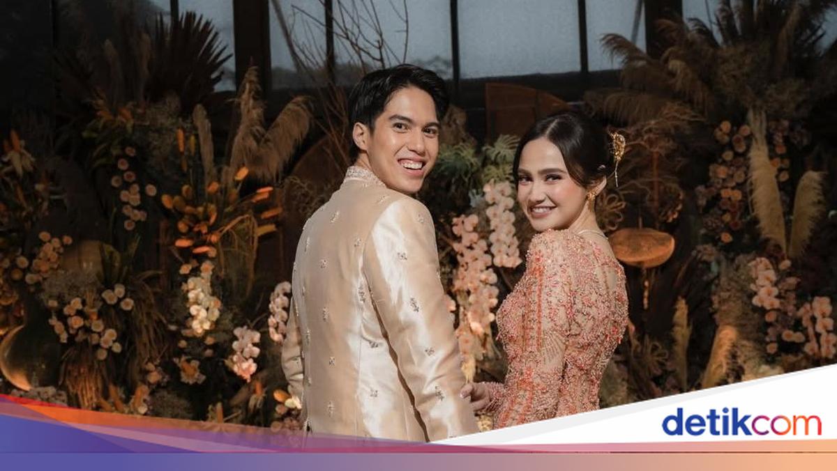 Perasaan El Rumi dan Syifa Hadju Usai Lamaran