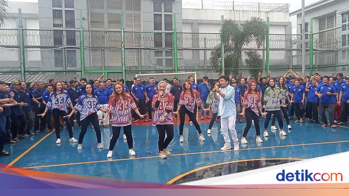Zul Zivilia Duet Bareng Putri Ajeng Eks 7Icons, Rilis Lagu dari Penjara