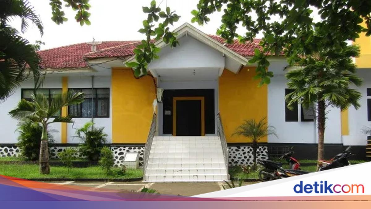 Gaji Dosen 3 Bulan Nunggak, Rektor Unswa Bima Pasang Badan dan Siap Mundur