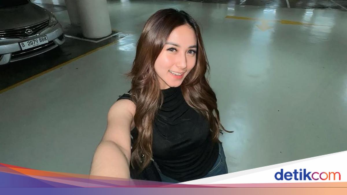 Bhella Cristy Ikut Tren Dangdut Remix Kekinian di Single Terbarunya