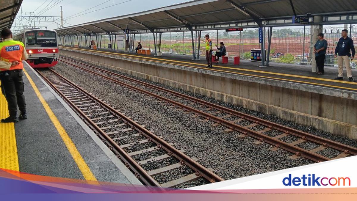 Baru Diresmikan, Stasiun Jatake Masih Sepi di Hari Pertama Operasi