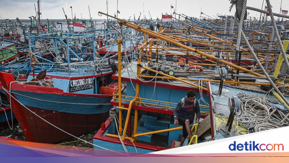 Kapal Nelayan Menumpuk, Kolam Labuh Muara Angke Diperbesar