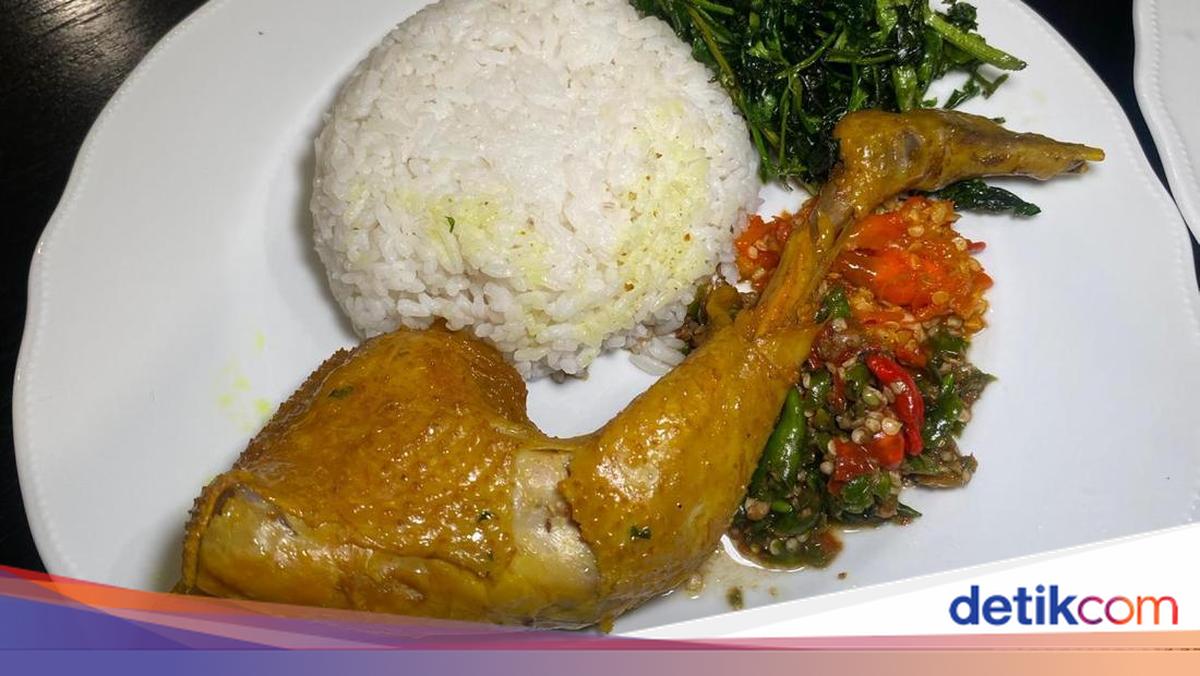 Ayam Goreng Bu Iyin: Ayam Goreng Basah ala Bandung yang Nikmat Pakai ...