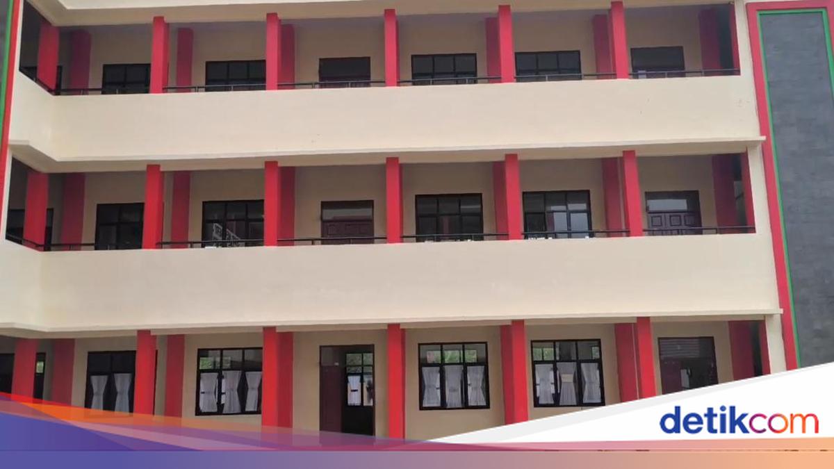 SMA Siger Langgar Aturan, Walkot Eva Dwiana Malah Gelontorkan Dana Rp 10 M