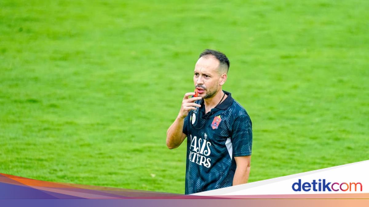Mario Lemos Kembali Jadi Pelatih Persijap Jepara