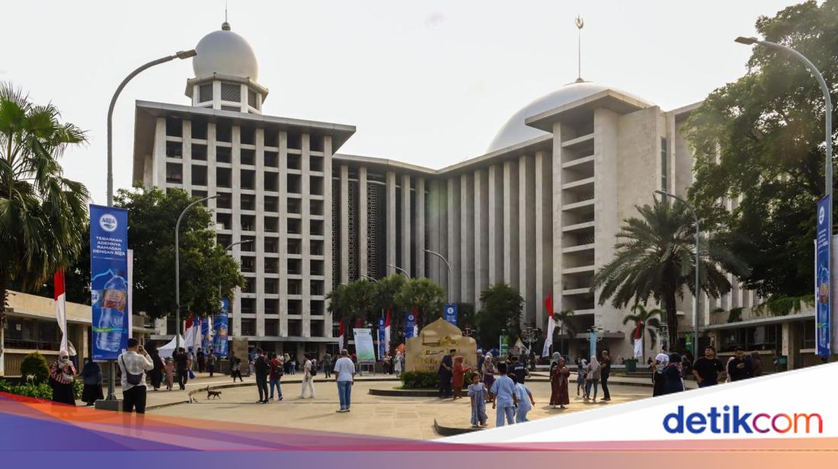 Istiqlal Ramai Jelang Magrib, Warga Nikmati Ngabuburit Sekaligus ...