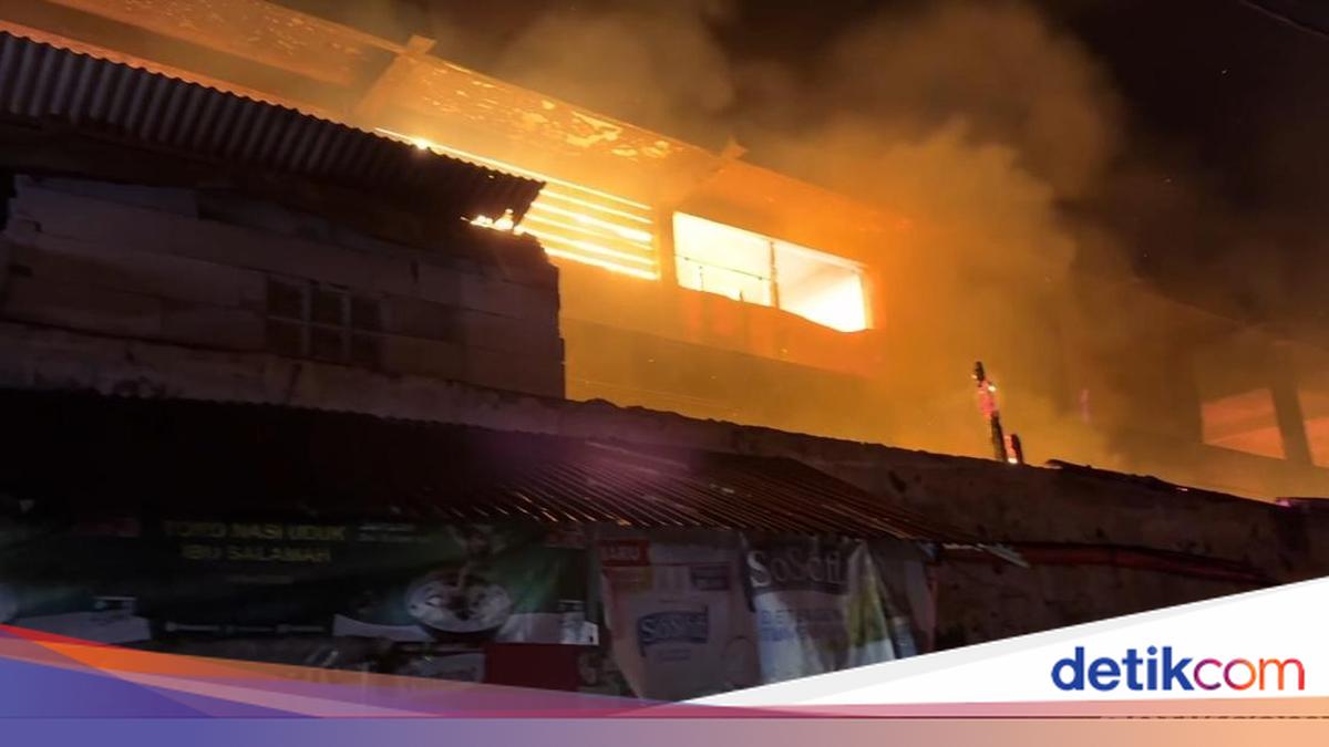 Tangis Pedagang Pasar Rebo Purwakarta, Rugi Ratusan Juta Akibat Kebakaran