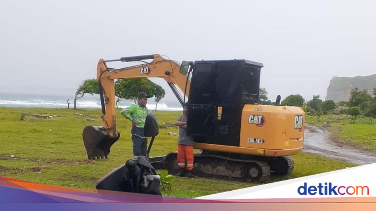 BPBD Kerahkan Alat Berat Tangani Banjir di Jerowaru Lombok Timur
