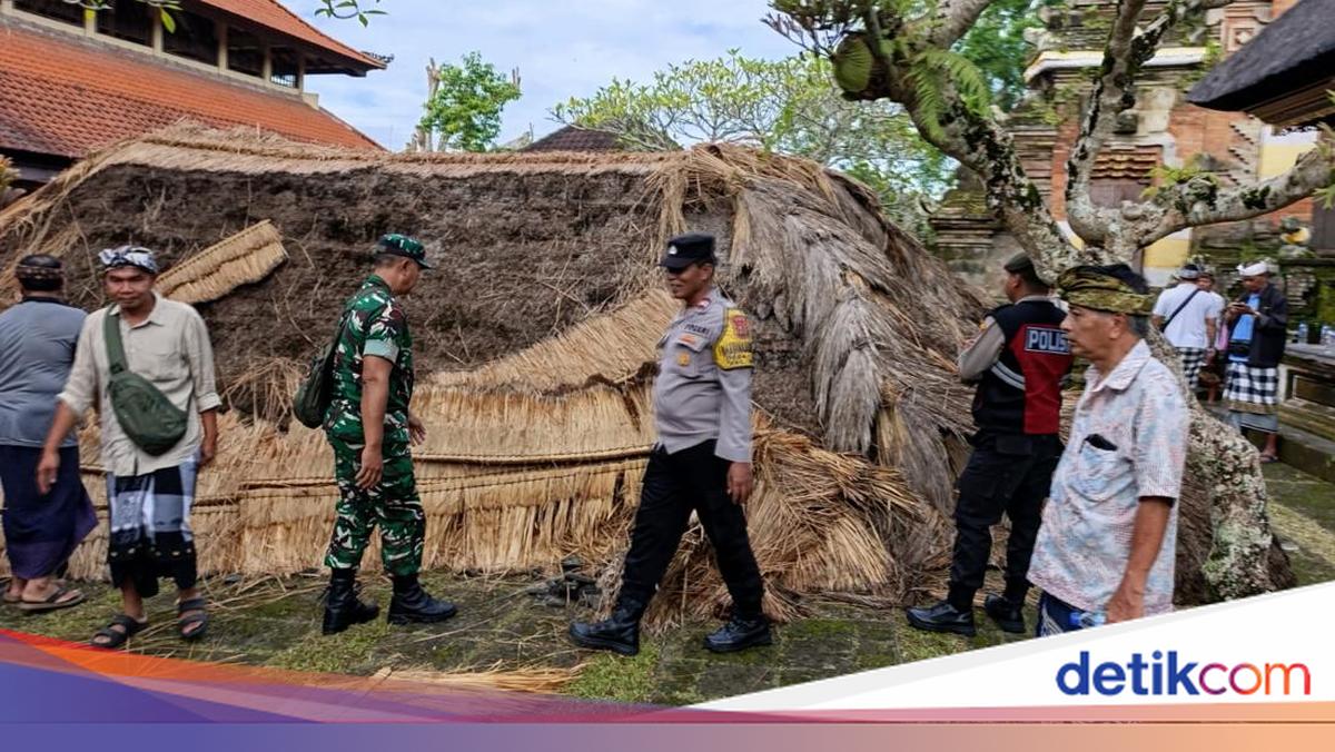 Bale Gong Pura di Ubud Roboh Diterpa Hujan dan Angin Kencang