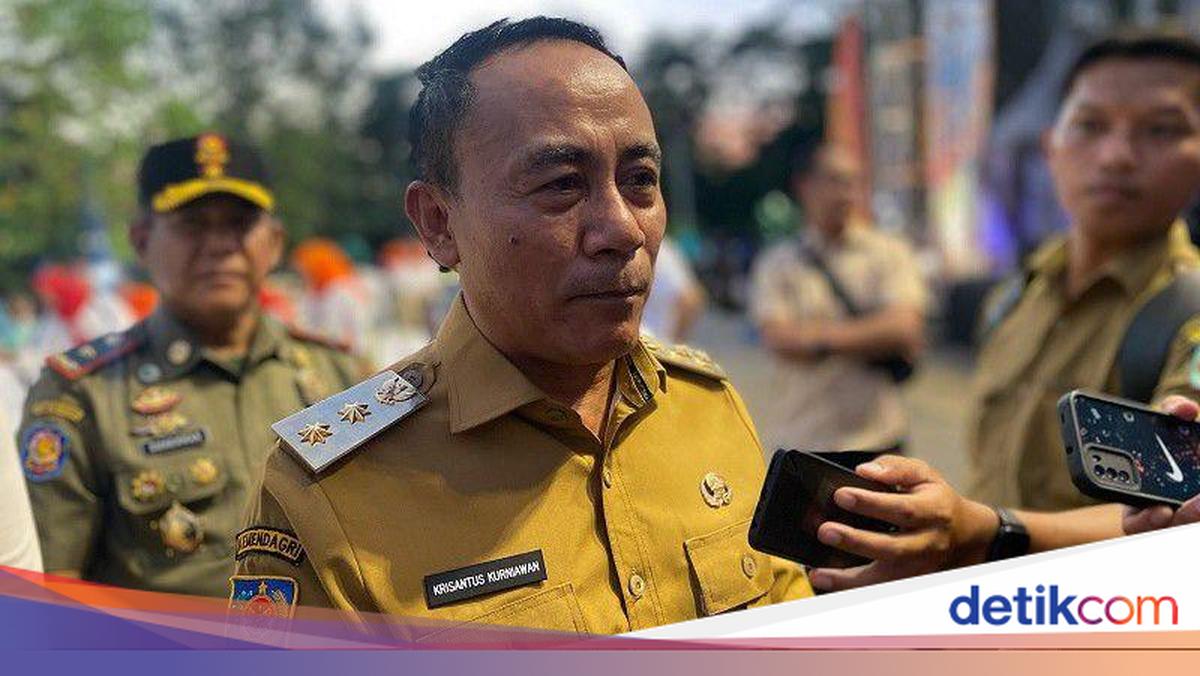 Isi Garasi Wagub Krisantus yang Siap Cium Lutut KDM Jika Bisa Bangun ...
