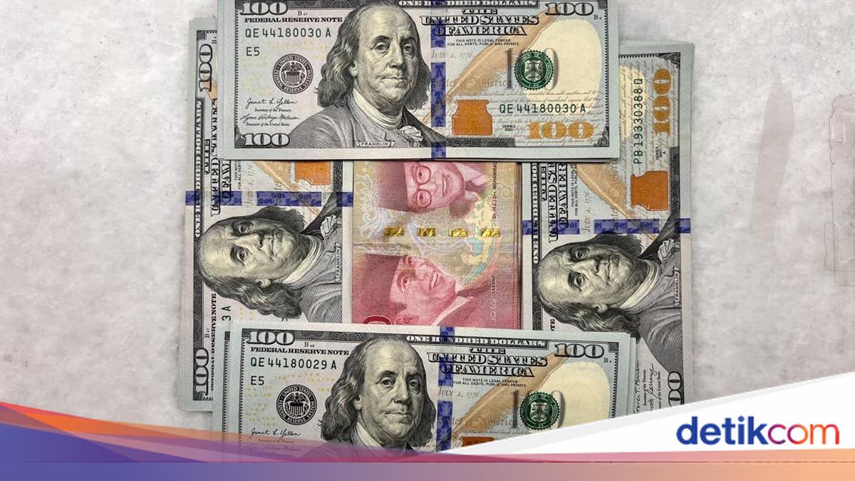Rupiah Tembus Rp17.698 per Dolar AS, Kadin Jatim Soroti Ancaman PHK
