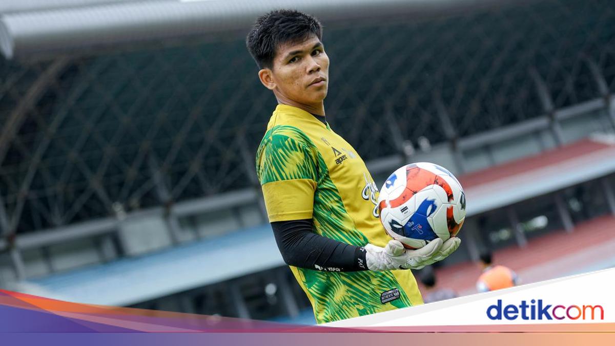 Kiper PSIM Cahya Supriadi Dipanggil ke Timnas Indonesia Jelang FIFA ...