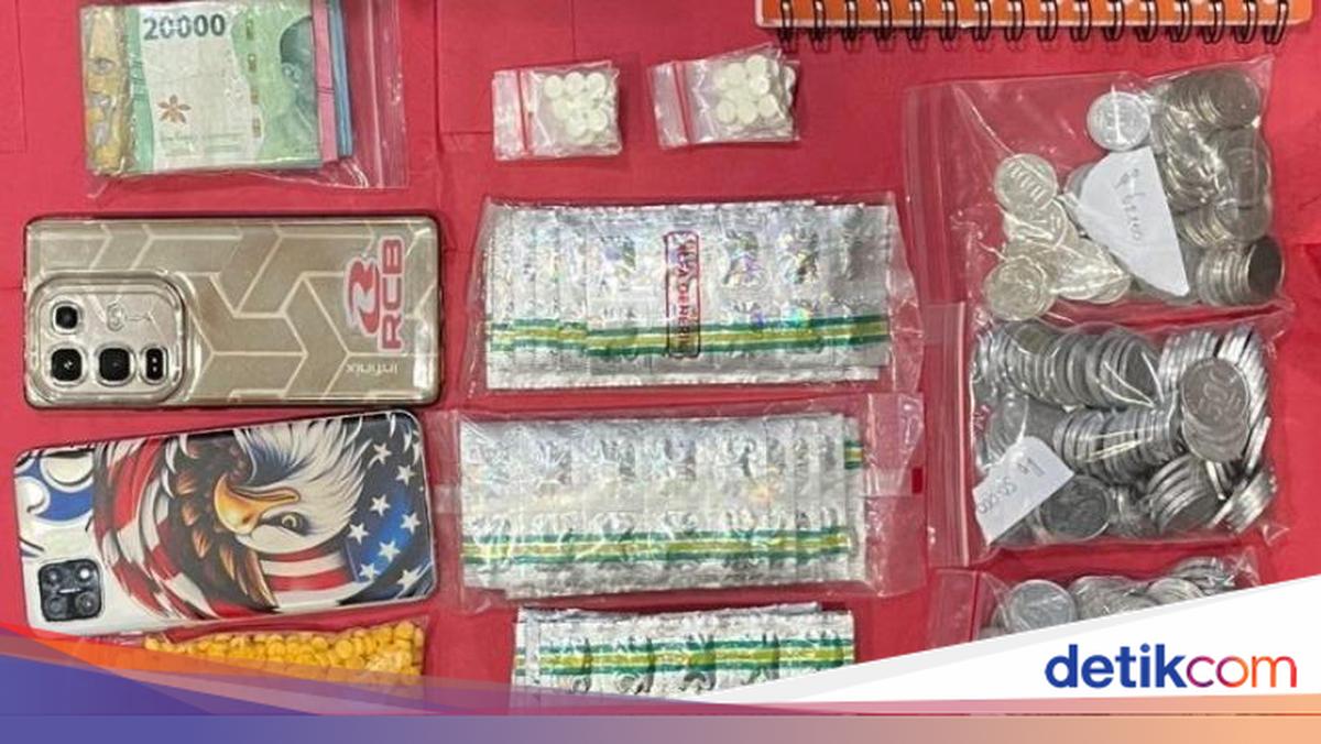 Polisi Gerebek Toko Jual Obat Keras di Jakut, 1 Orang Ditangkap
