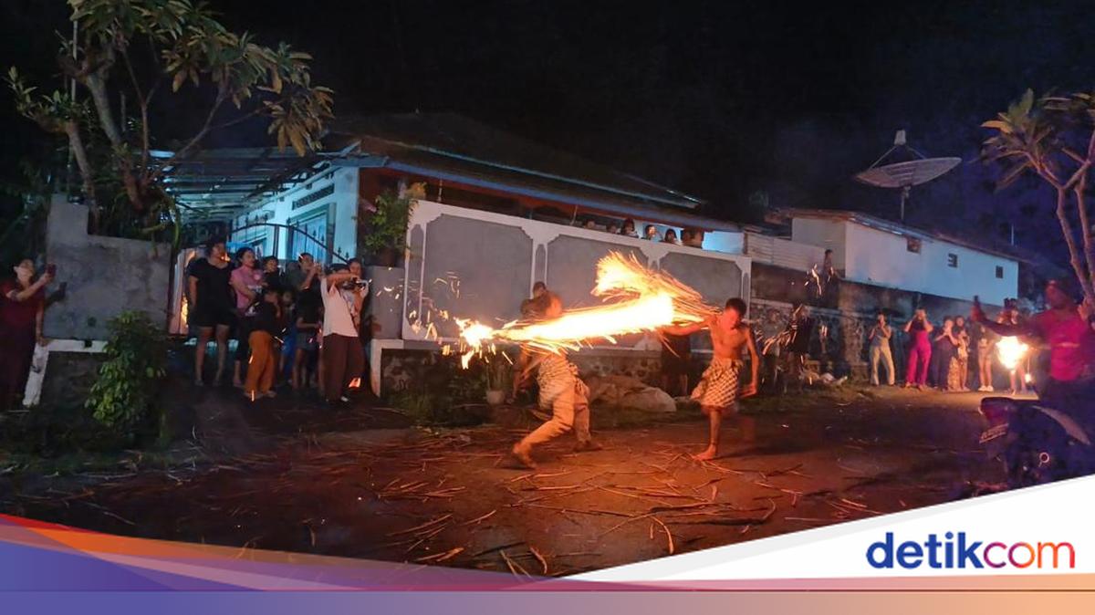Meamuk-amukan, Tradisi Unik Jelang Nyepi di Desa Adat Padang Bulia Buleleng