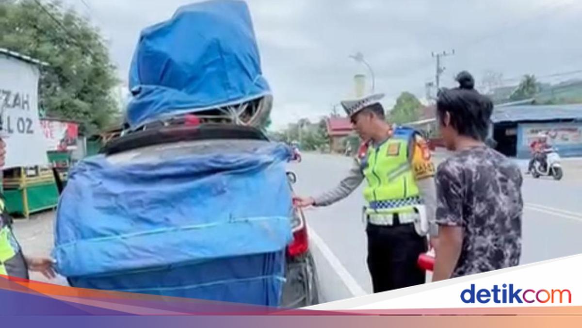 Viral Mobil Travel Overload Bawa 12 Penumpang-4 Motor, Ditertibkan Polisi