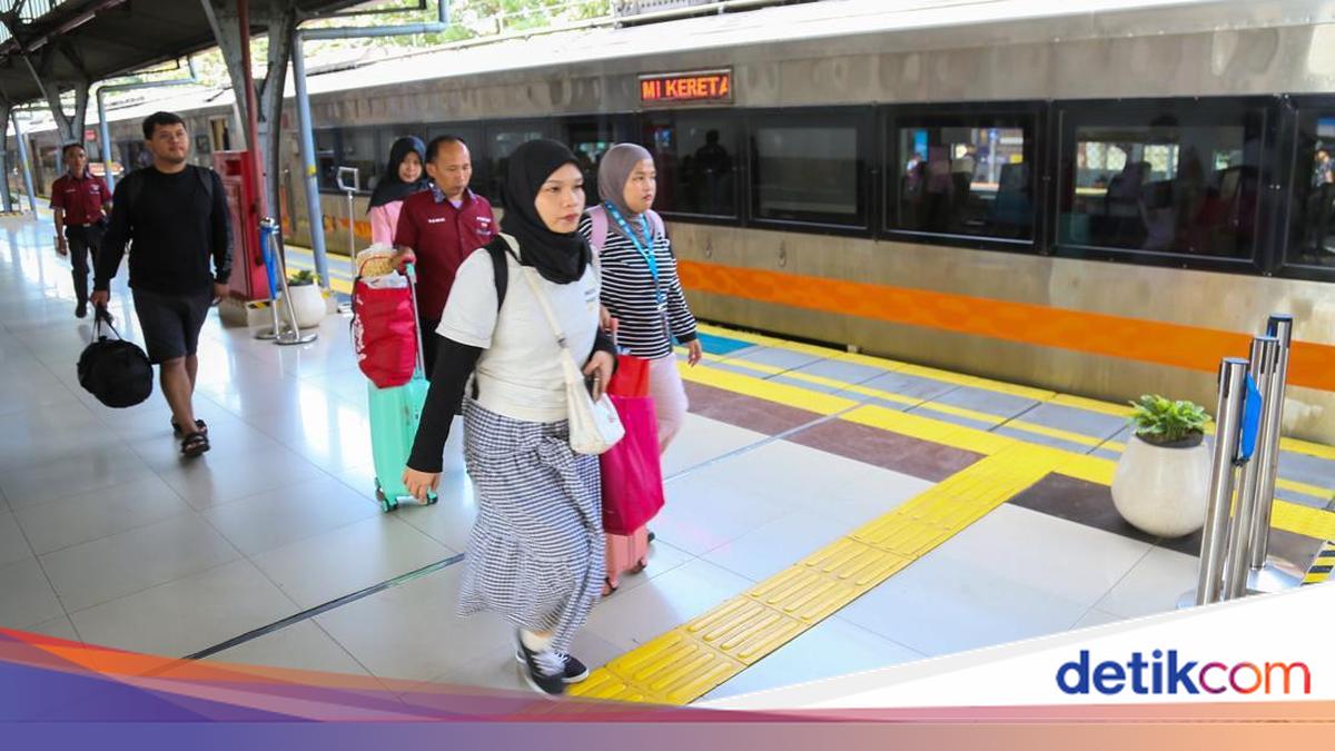 Good Bye Long Weekend, 41 Ribu Penumpang Kereta Tiba di Jakarta