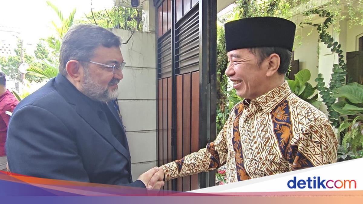 Jokowi Enggan Bahas Selat Hormuz Saat Jamu Dubes Iran