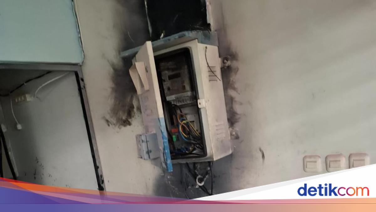 Awal Mula Panel Listrik di SMPN 201 Jakbar Meledak hingga Terbakar