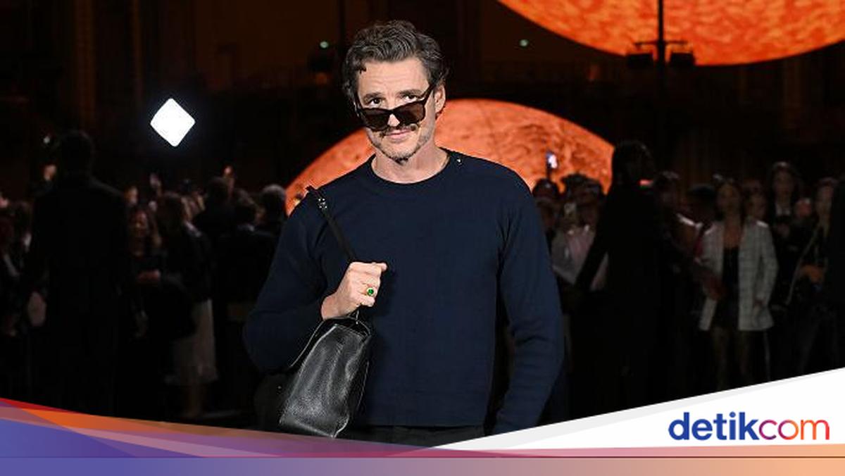 Pedro Pascal Resmi Jadi 'Chanel Boy', Gabung sebagai House Ambassador