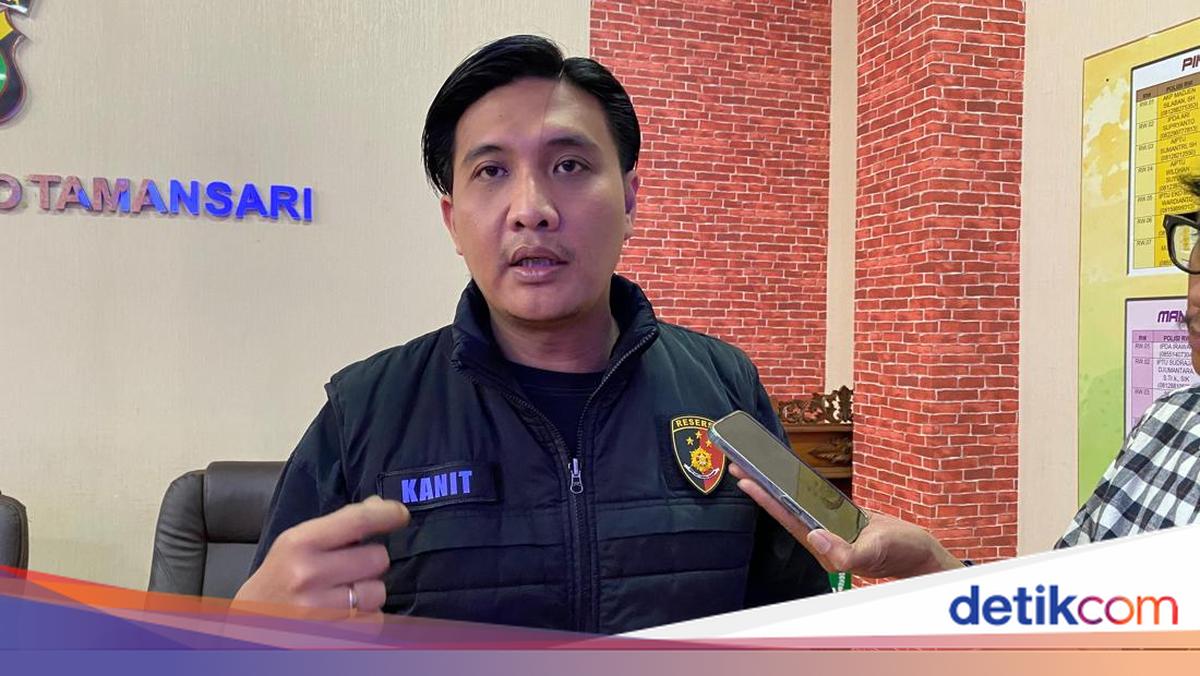 Polisi Bongkar Kamuflase Toko Kosmetik Jualan Tramadol di Gang Jakbar