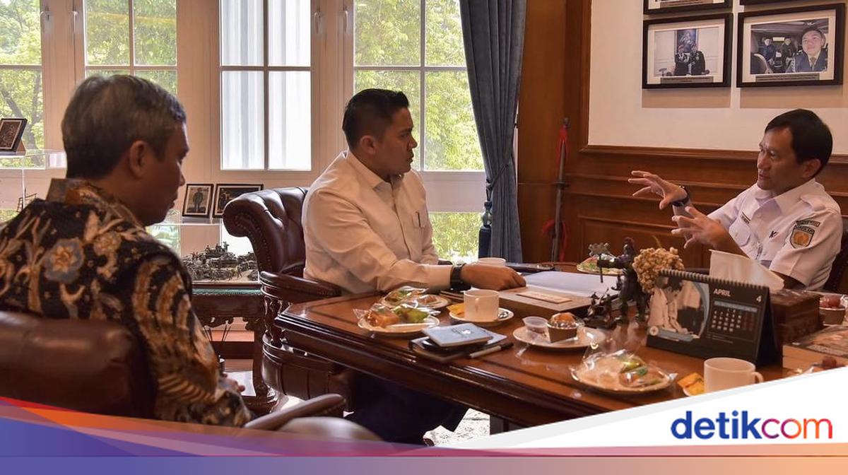 Seskab Terima Dirut KAI dan BTN, Bahas Hunian Vertikal di Manggarai