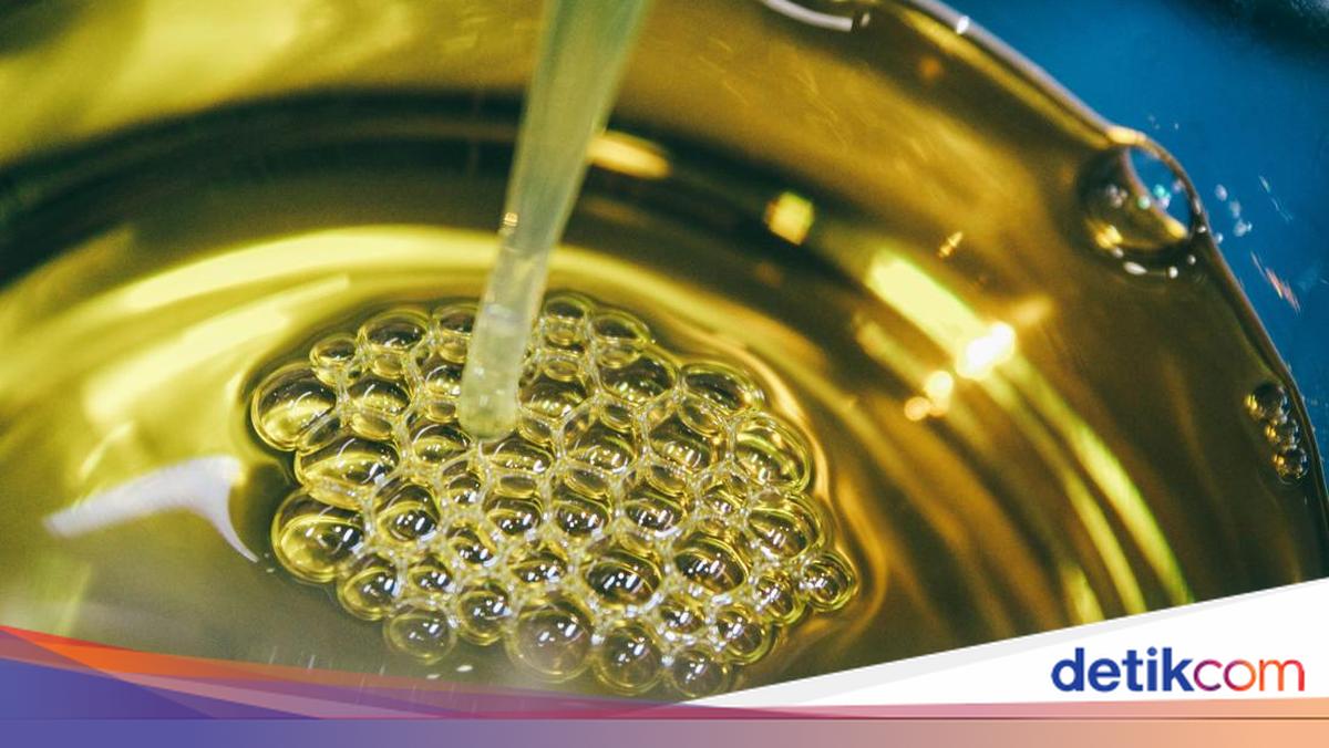 Minyak Goreng Tumpah di Dapur? Tenang, Bisa Dibersihkan Pakai Tepung