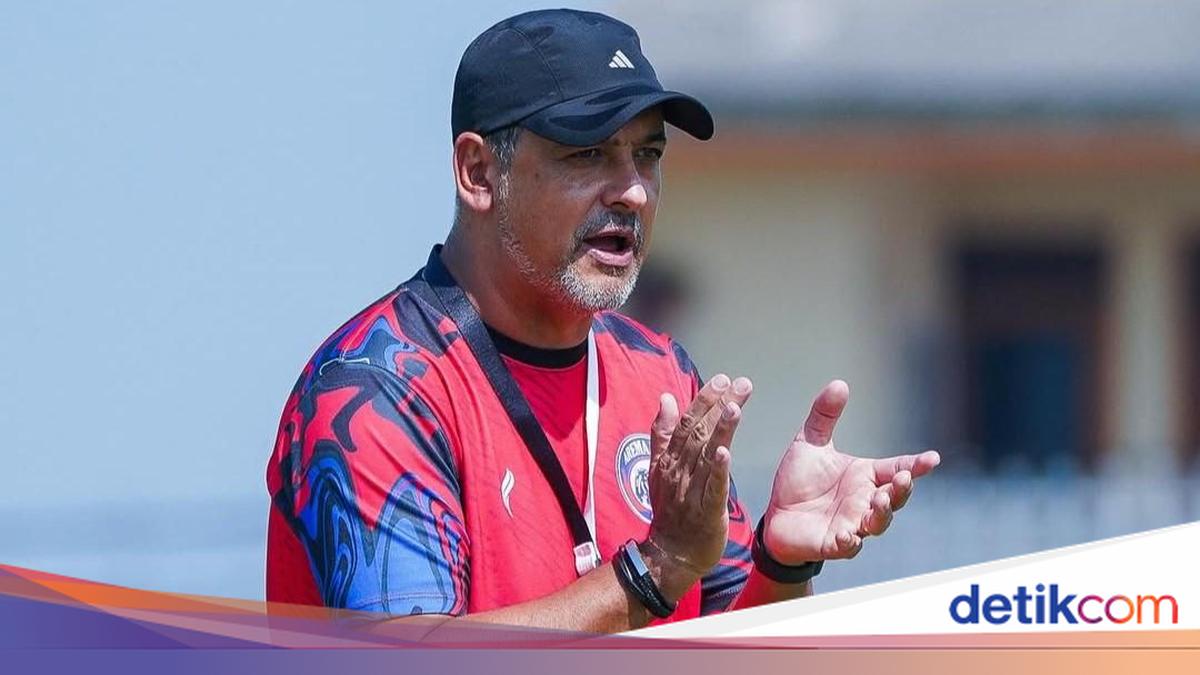 Nasib Pelatih Arema FC Marcos Santos Setelah Liga Tuntas