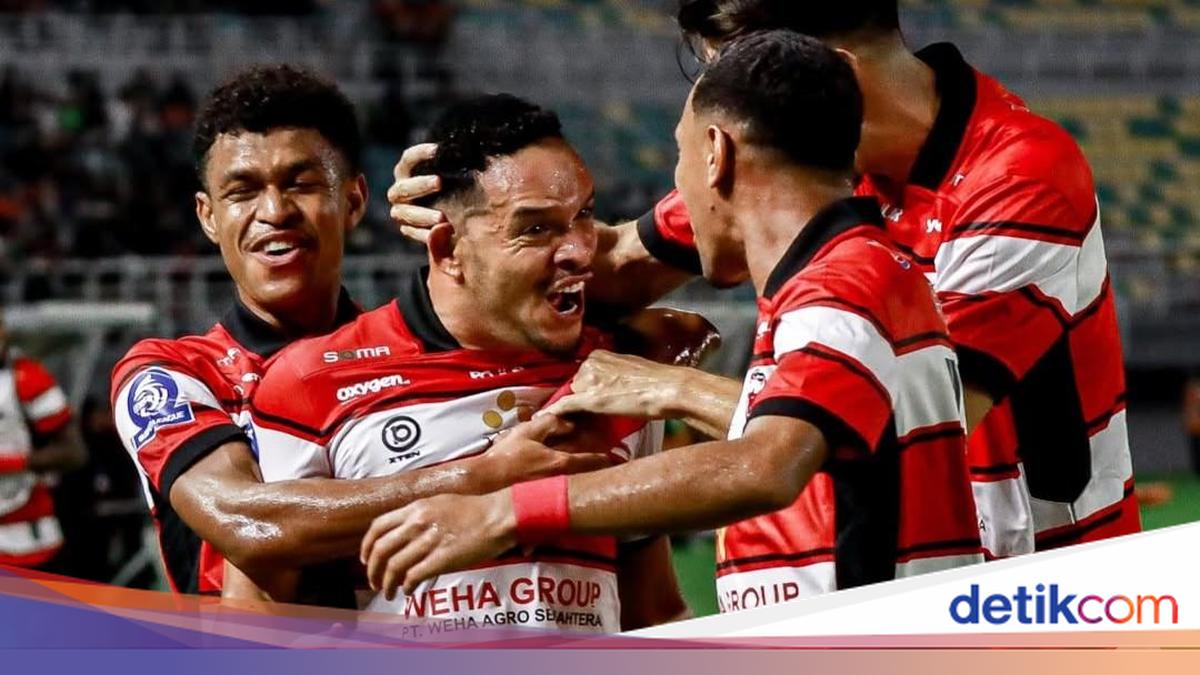 Link Live Streaming Semen Padang Vs Madura United