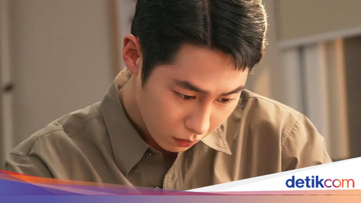 Potret Lee Jae Wook Jadi Dokter di Pulau Terpencil