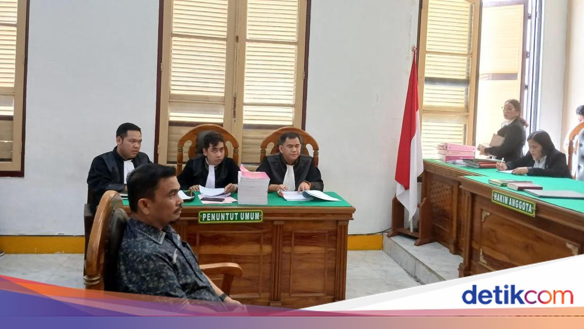 Eks Kadisdik Langkat Didakwa Korupsi Smartboard Rp 29,5 M