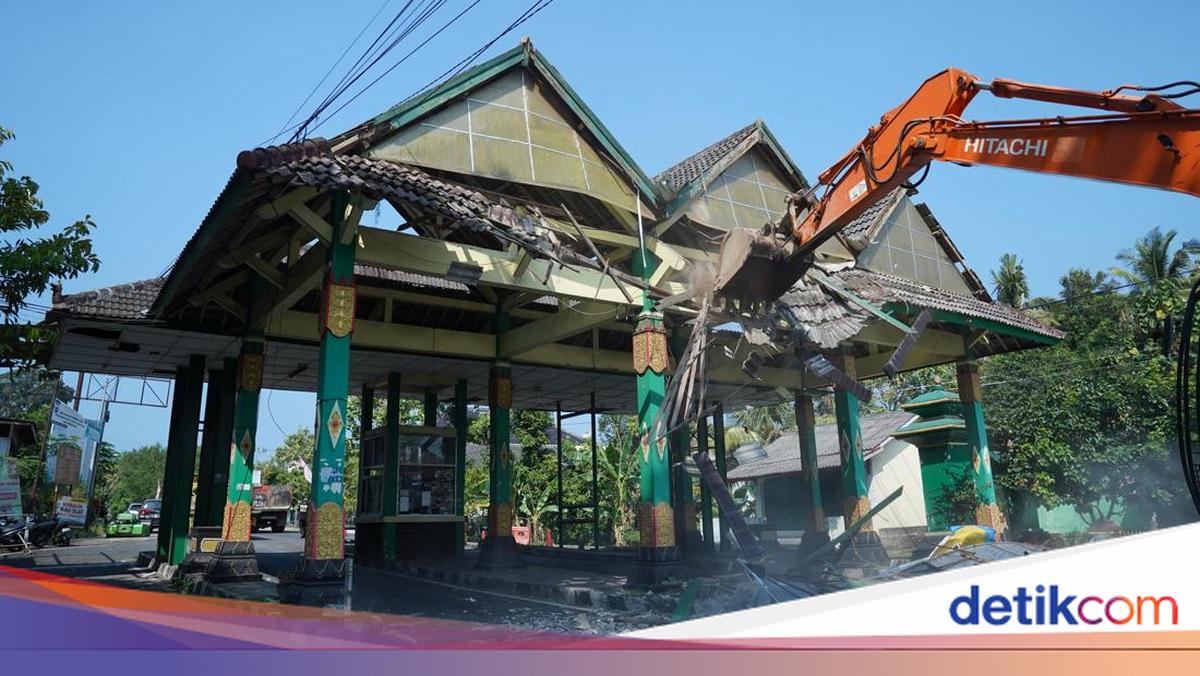 TPR Parangtritis Dibongkar Setelah 40 Tahun Berdiri