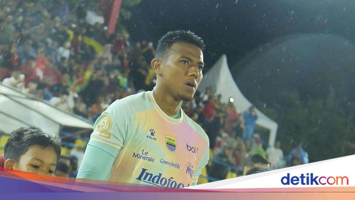 Rekor Fantastis Kiper Persib Teja Paku Alam