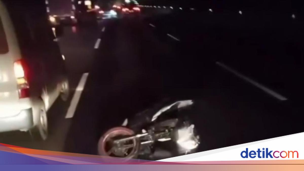 Viral Pemotor Masuk Tol Purbaleunyi Berujung Ditabrak Truk