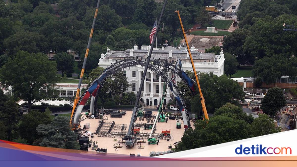 Gedung Putih Mulai 'Disulap' Jadi Arena UFC